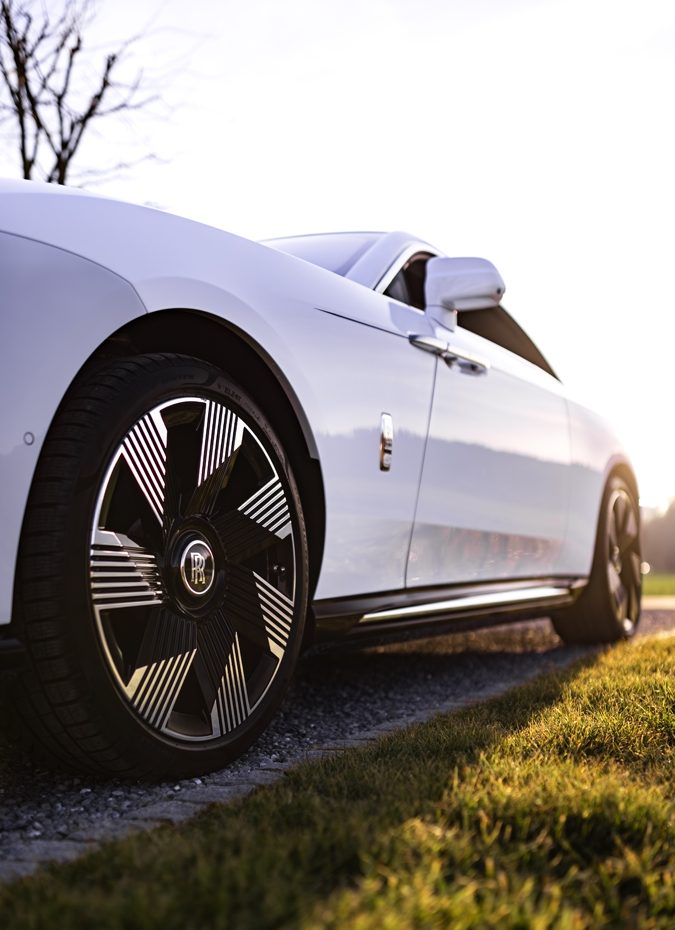 103. Rolls-Royce Spectre – InsiderAuctions